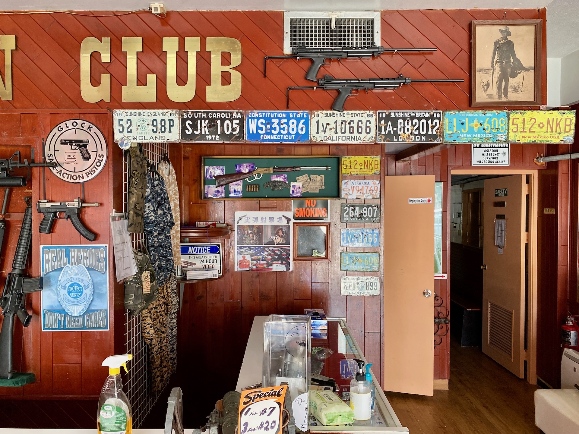 スターガンクラブ - グアム射撃ガイド - グアムのすべての射撃場とツアーを紹介